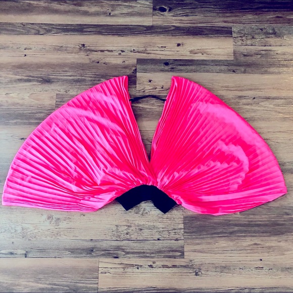 Rèveruse | Tops | Pleated Fan Top With Strap | Poshmark